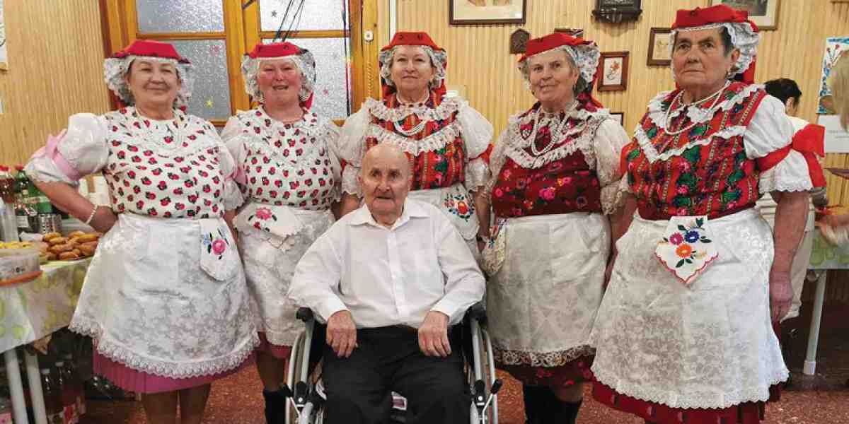 Dropka János bácsi 90 éves - Pecel.hu